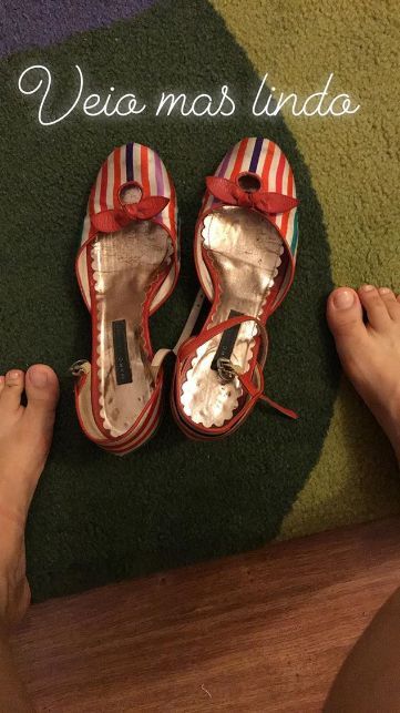 Maria Flor Feet