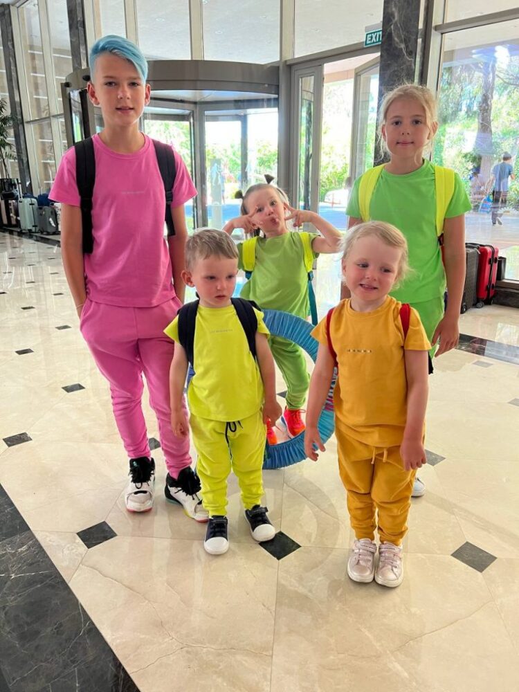 Maria Vania Mania Kids Feet