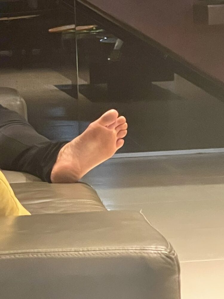 Marilia Mendonca Feet