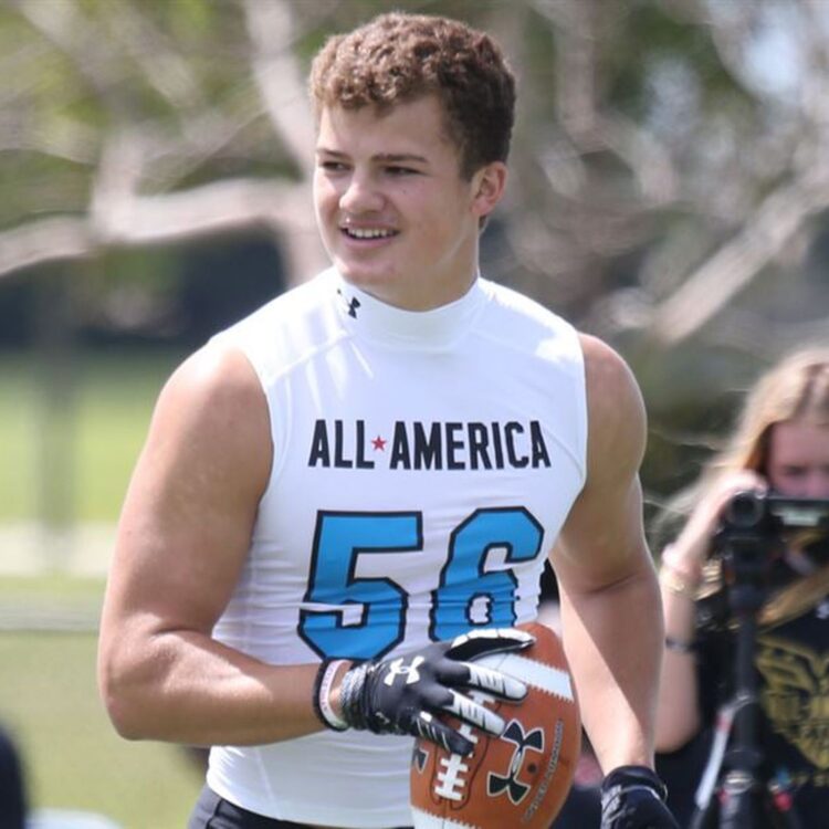 Mason Taylor Long Feet