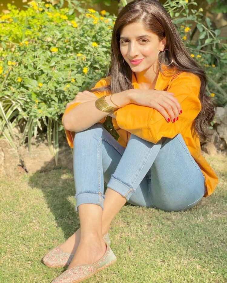 Mawra Hocane Feet