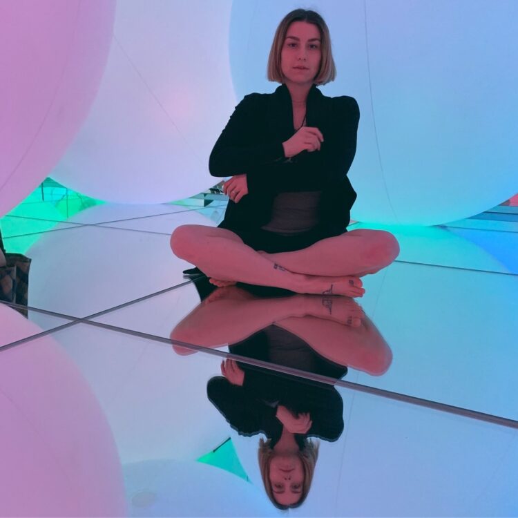 Melanie Fontana Feet