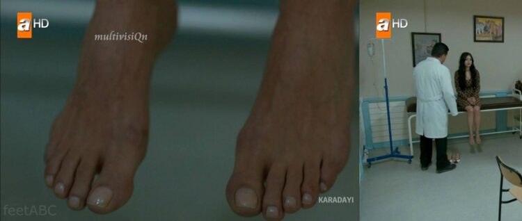Melike Ipek Yalova Feet