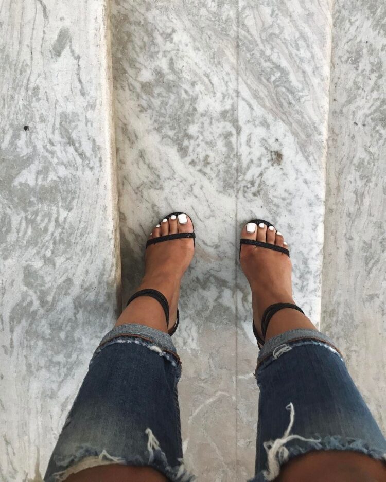 Mihlali Ndamase Feet Mihlali Ndamase Feet