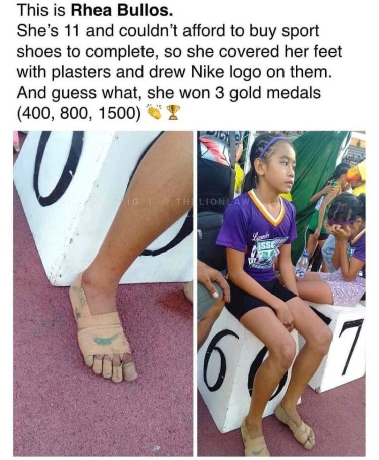 Parisa Official Feet