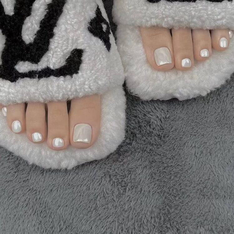 Pearl White Feet