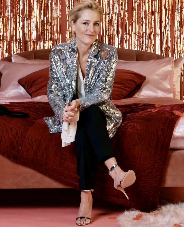 Queen Gillian Feet
