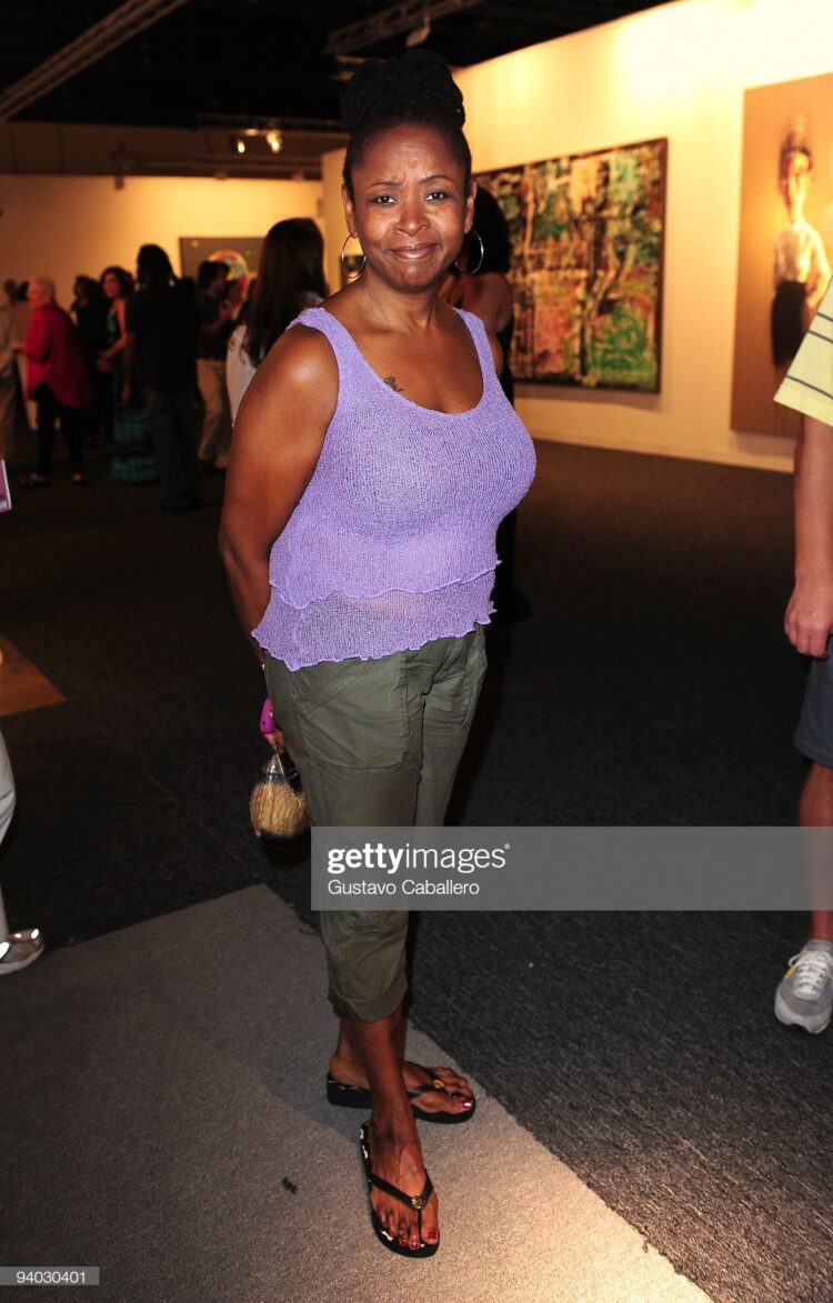 Robin Quivers Feet