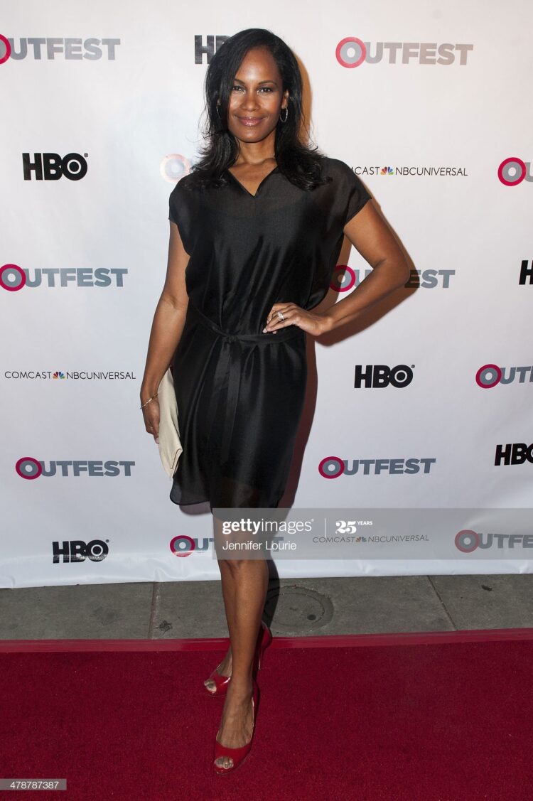 Robinne Lee Feet