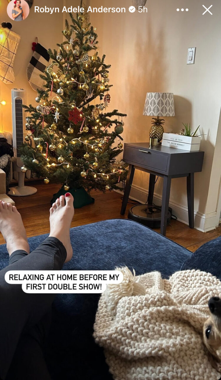 Robyn Adele Anderson Feet