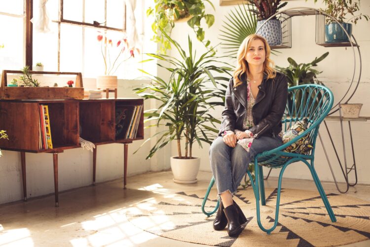 Robyn Schneider Feet