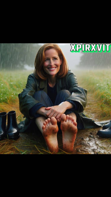 Sarah Scully Feet