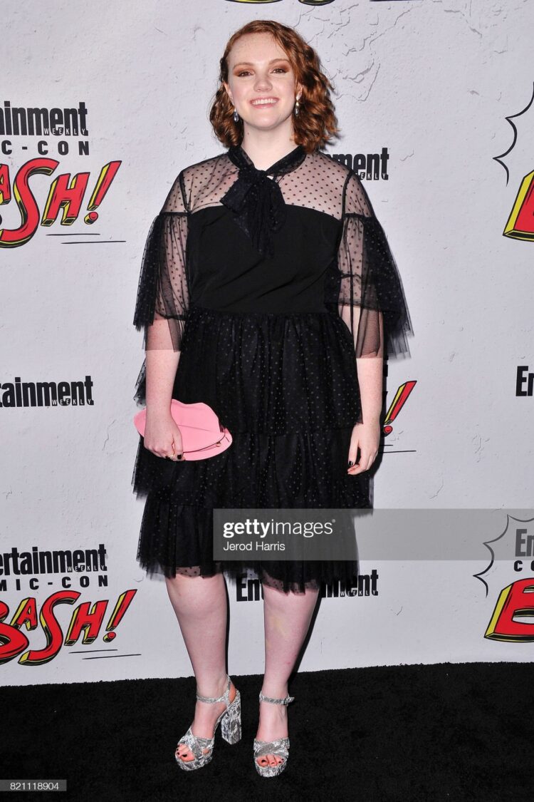 Shannon Purser Feet