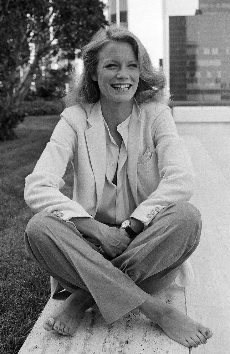 Shelley Hack Feet