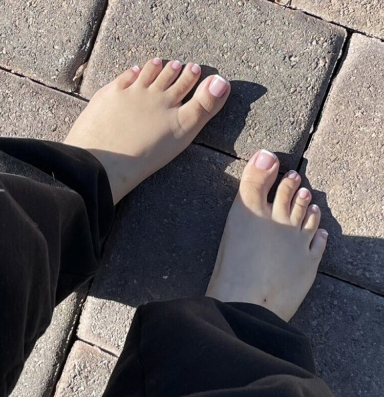 Shy Carlos Feet