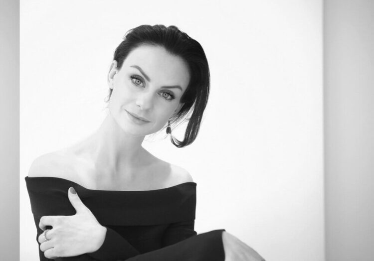 Simenona Martinez Feet