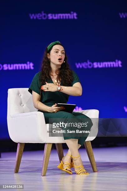 Sophia Smith Galer Feet