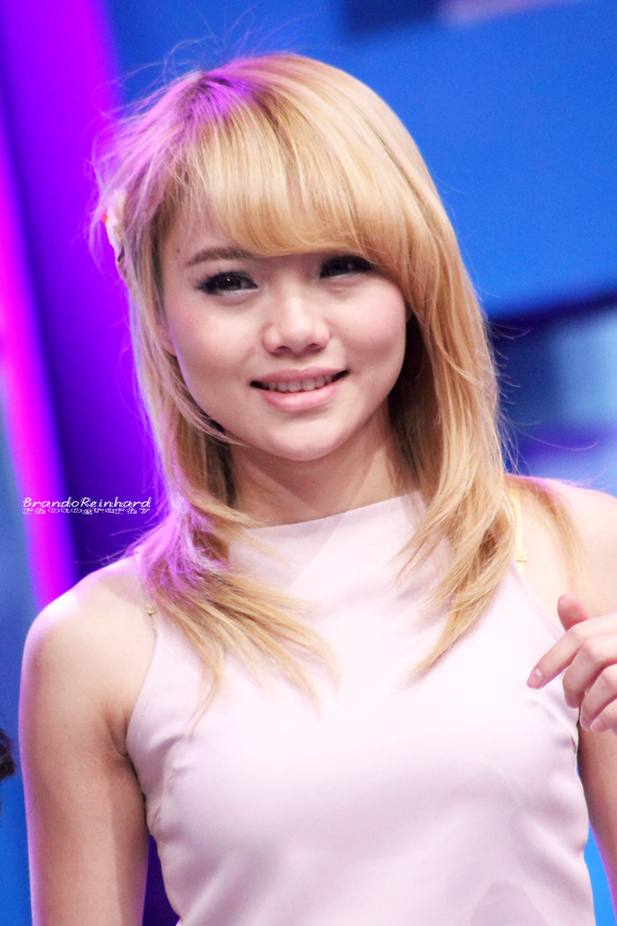 Stefanny Margaretha Aay Feet