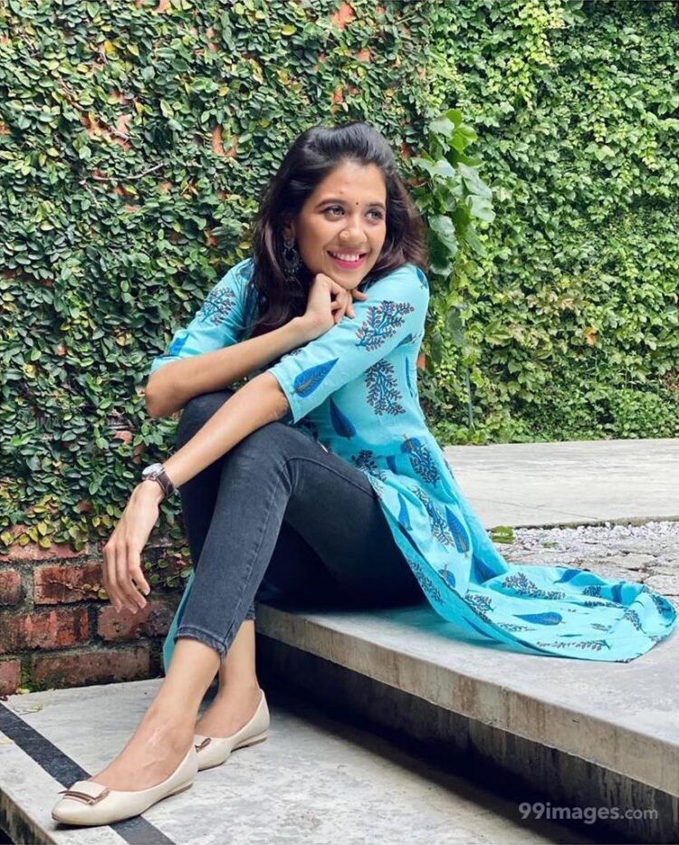 subashini asokan Feet