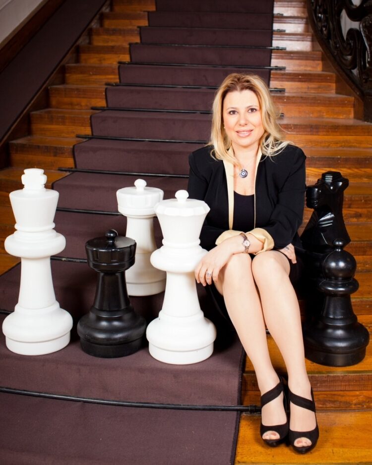 Susan Polgar Feet