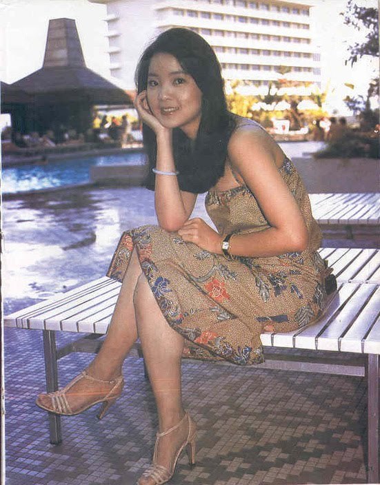 Teresa Teng Feet